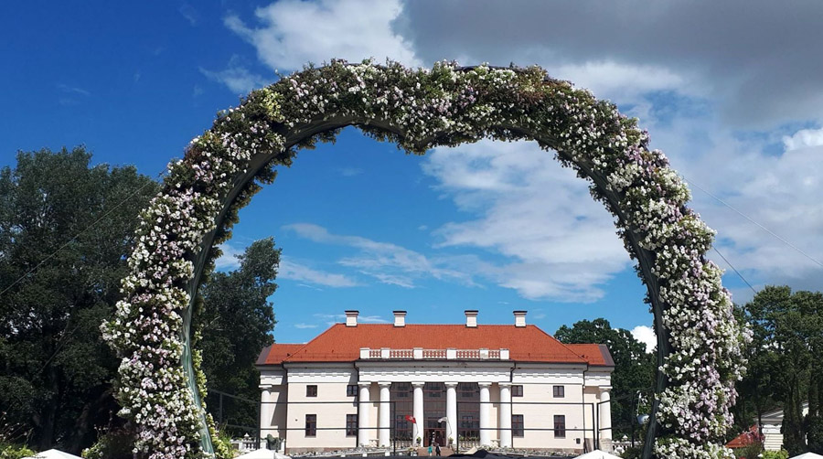 Vasara veda DVARŲ MARŠRUTAIS - Vintažo Ženklai
