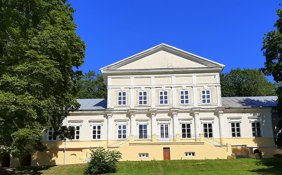 Šlovinga SALŲ DVARO praeitis ir stabtelėjusi šiandiena - Vintažo Ženklai